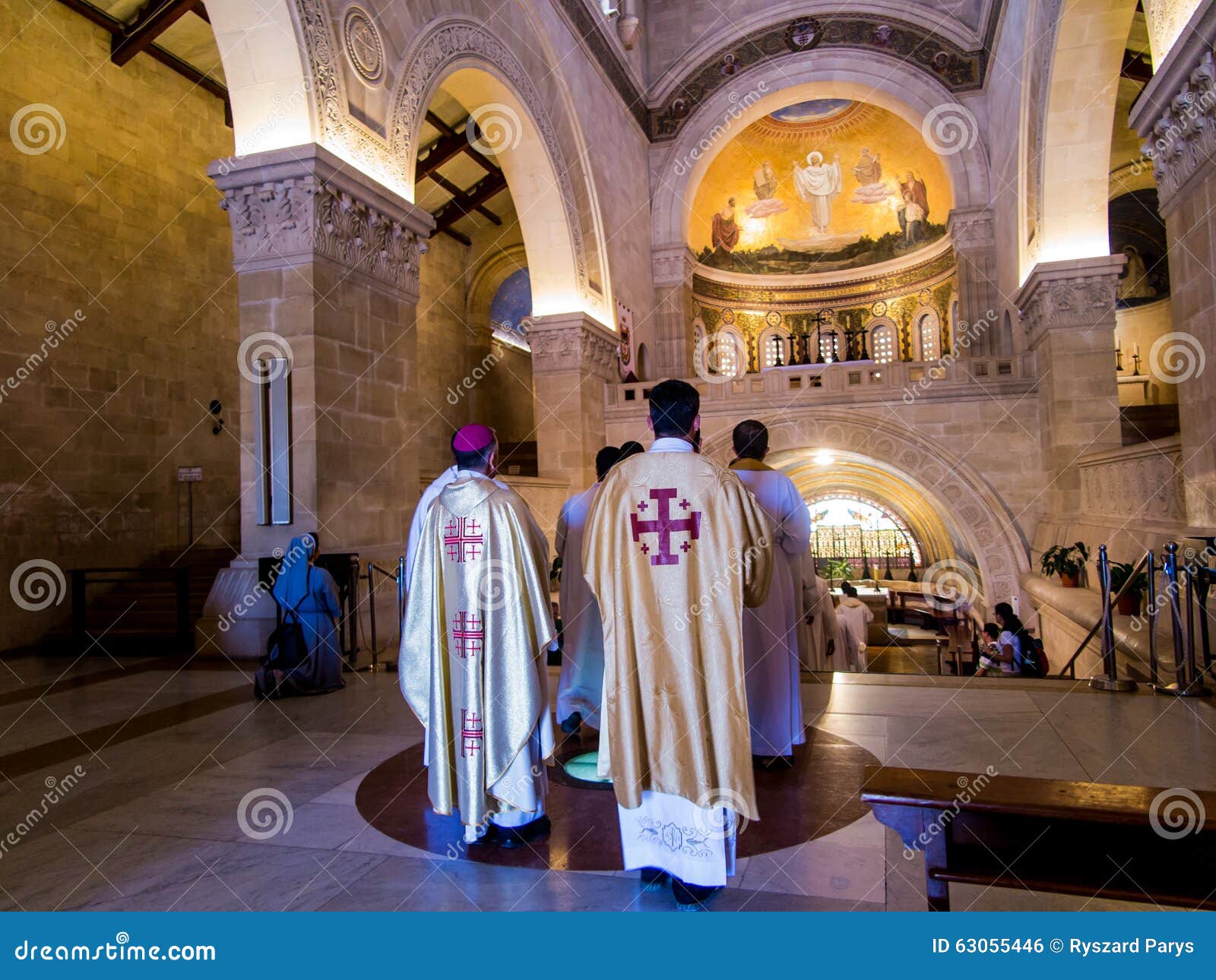 BERG TABOR, ISRAEL, am 10. Juli 2015: Innerhalb Der Kirche Des Tra ...