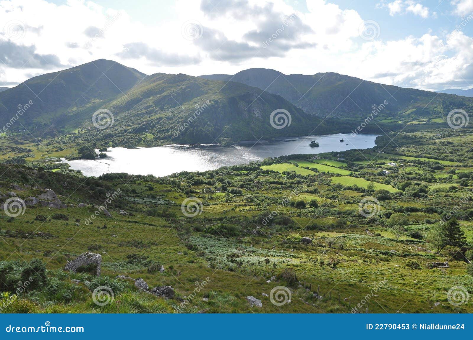 Bergen in Kerry Ierland stock afbeelding. Image of erfenis - 22790453