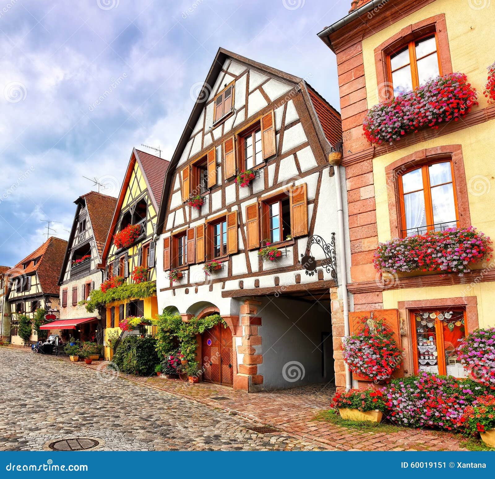 Bergheim, Alsace, France image stock. Image du construction - 60019151