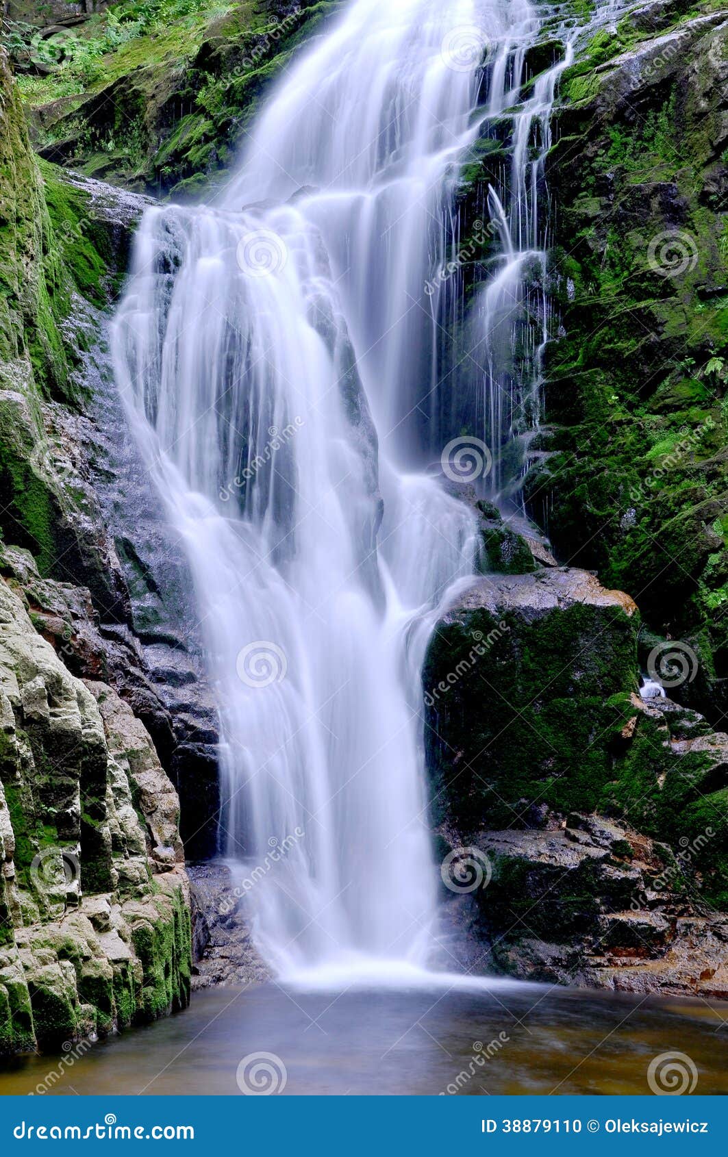 Bergketens van Europa stock foto. Image of oost, zonnig - 38879110