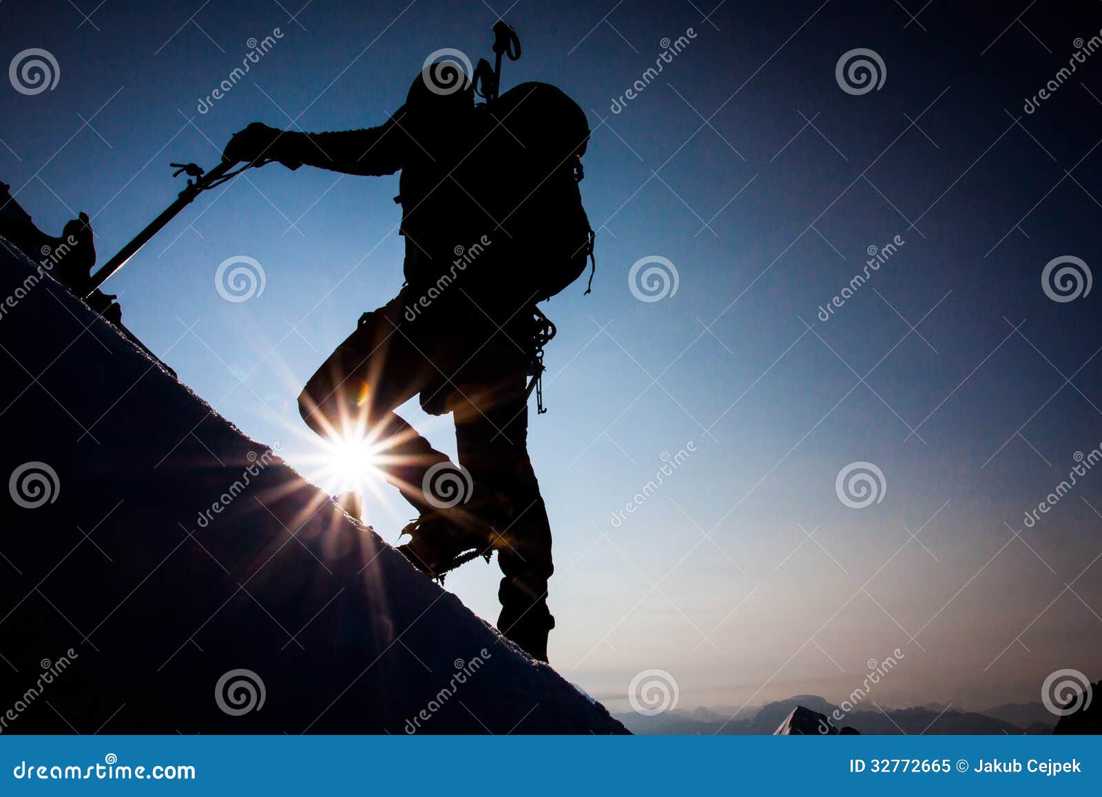 Bergsteigen stockbild. Bild von schwarzes, extrem, berge - 32772665