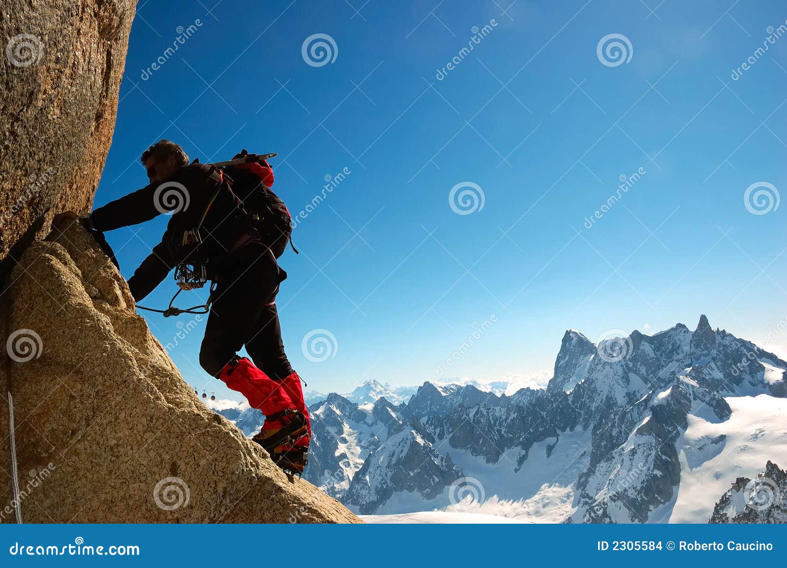 Bergsteiger stockfoto. Bild von bergsteigen, abenteuer - 2305584