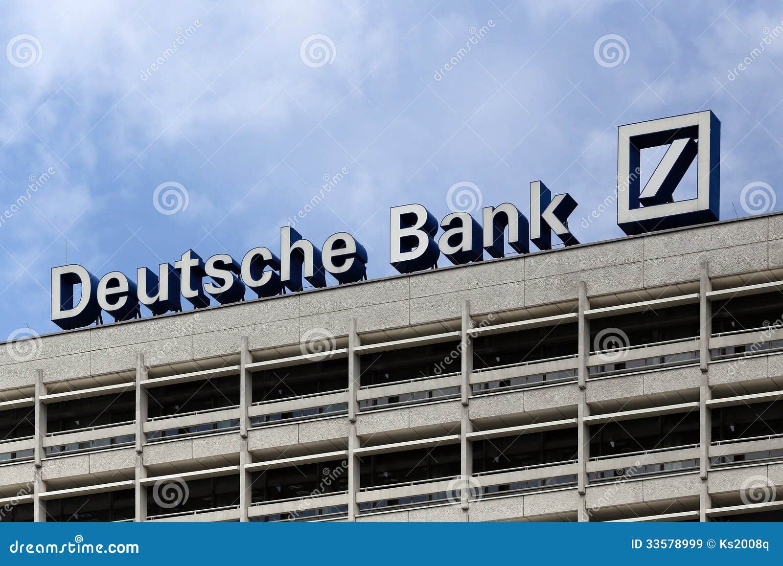 Berlijn, Duitsland. Deutsche Bank Logotype Redactionele Stock ...