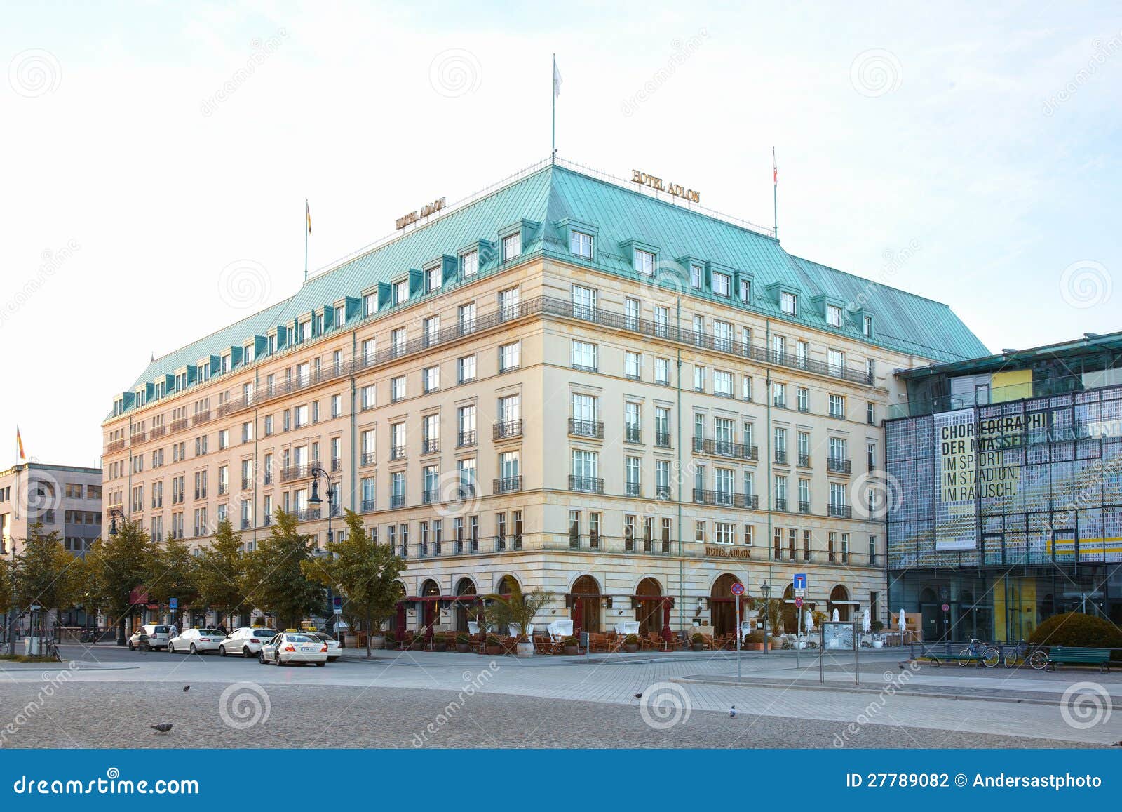 Hotel Adlon Kempinsky in Berlin Editorial Photography - Image of platz ...