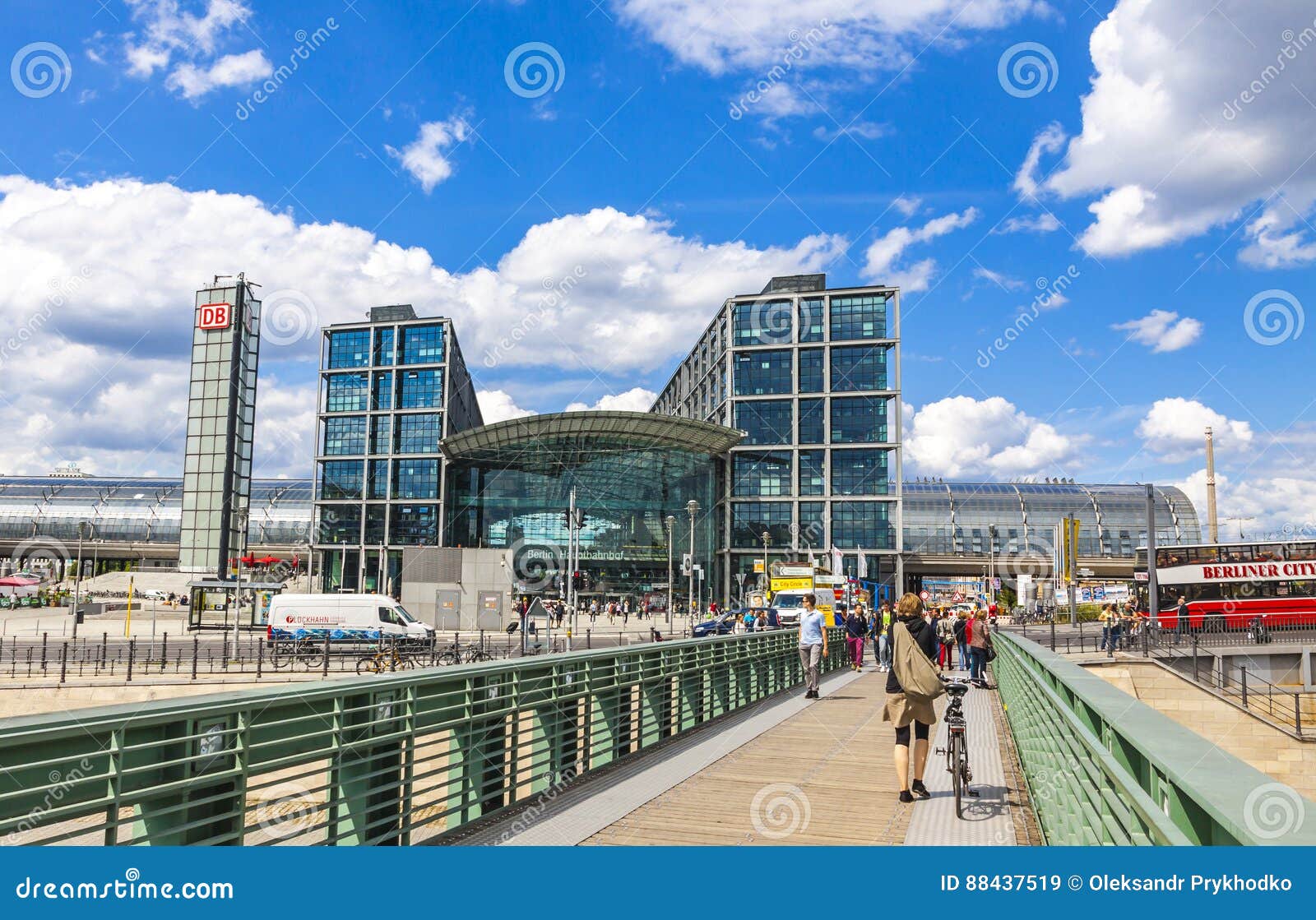 Berlin Central Railway Station Berlin Hauptbahnhof Redactionele Stock ...