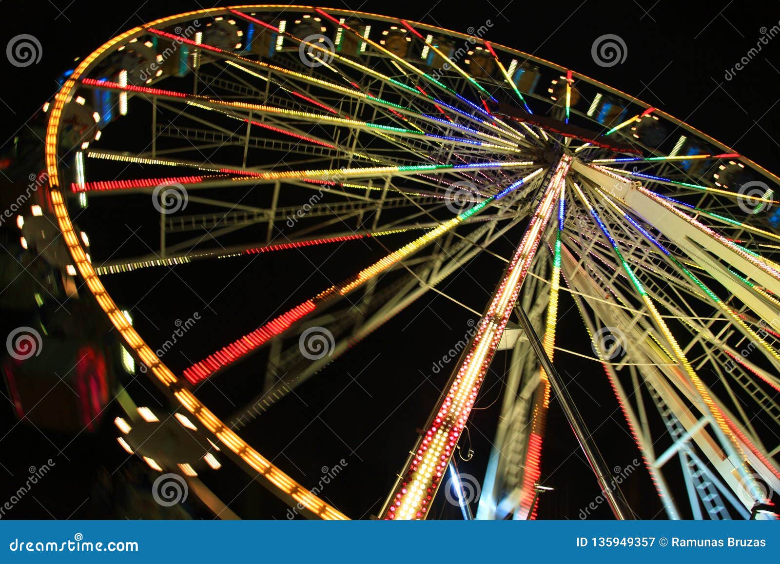 Berlin Ferris Wheel editorial photography. Image of berlin - 135949357