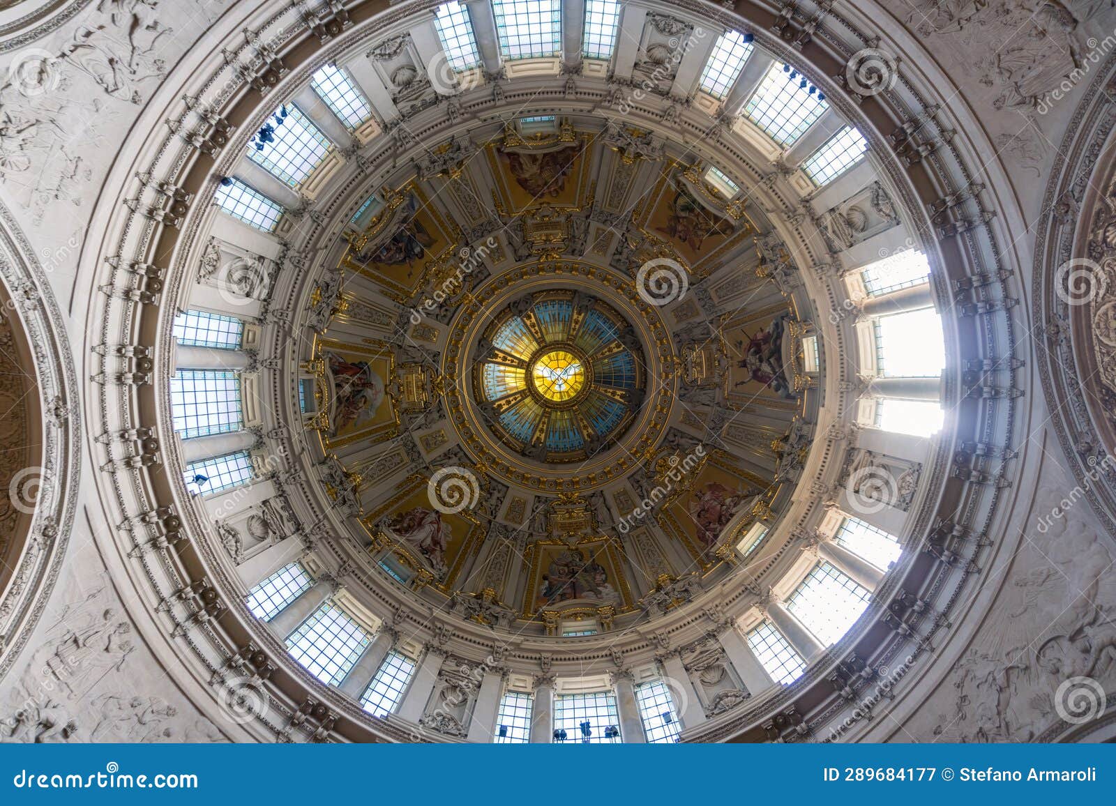 Berlin dome editorial photography. Image of destinations - 289684177