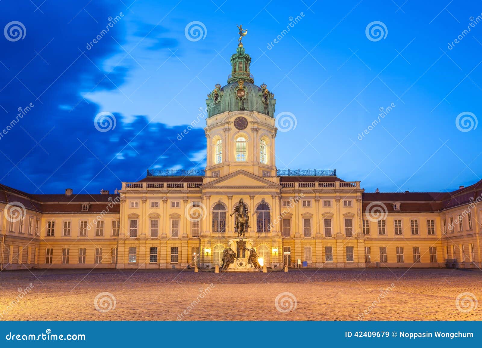 Charlottenburg Palace - Berlin - Germany Stock Image - Image of berlin ...