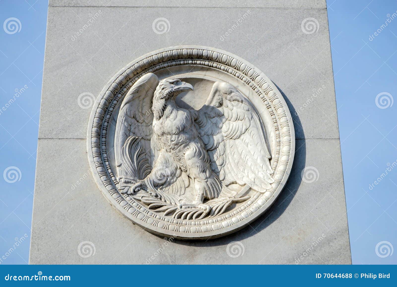 BERLIN GERMANY/EUROPE - SEPTEMBER 15: Eagle Emblem Under En Sta ...