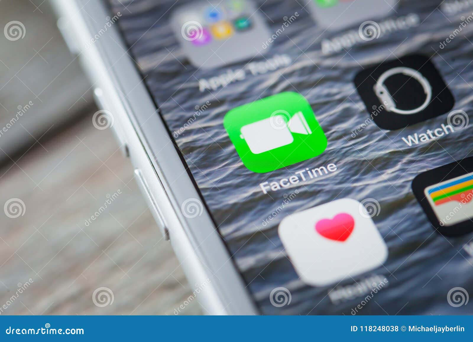 Close Up To Facetime App on IPhone Screen Editorial Stock Photo - Image ...