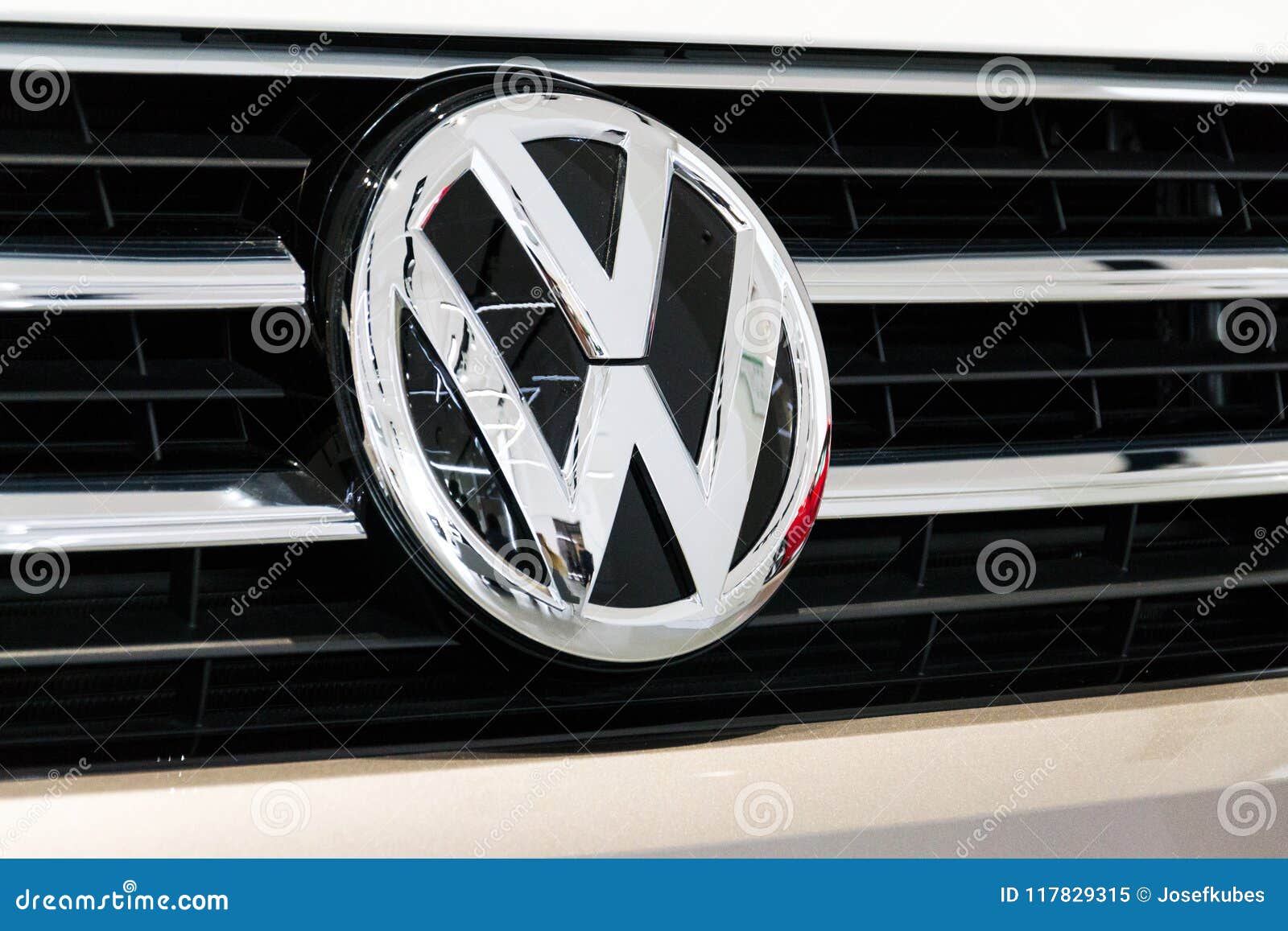 Volkswagen Multivan TDI 4motion Car at Volkswagen Group Forum Drive ...