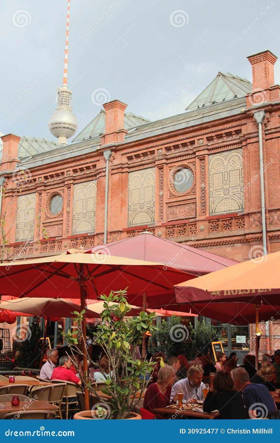 Berlin Hackesche Hoefe photographie éditorial. Image du illustration ...