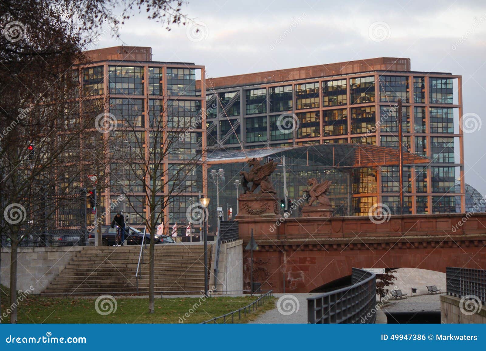 Berlin Main Railway Station Hauptbahnhof Hbf Train Modern Architecture ...