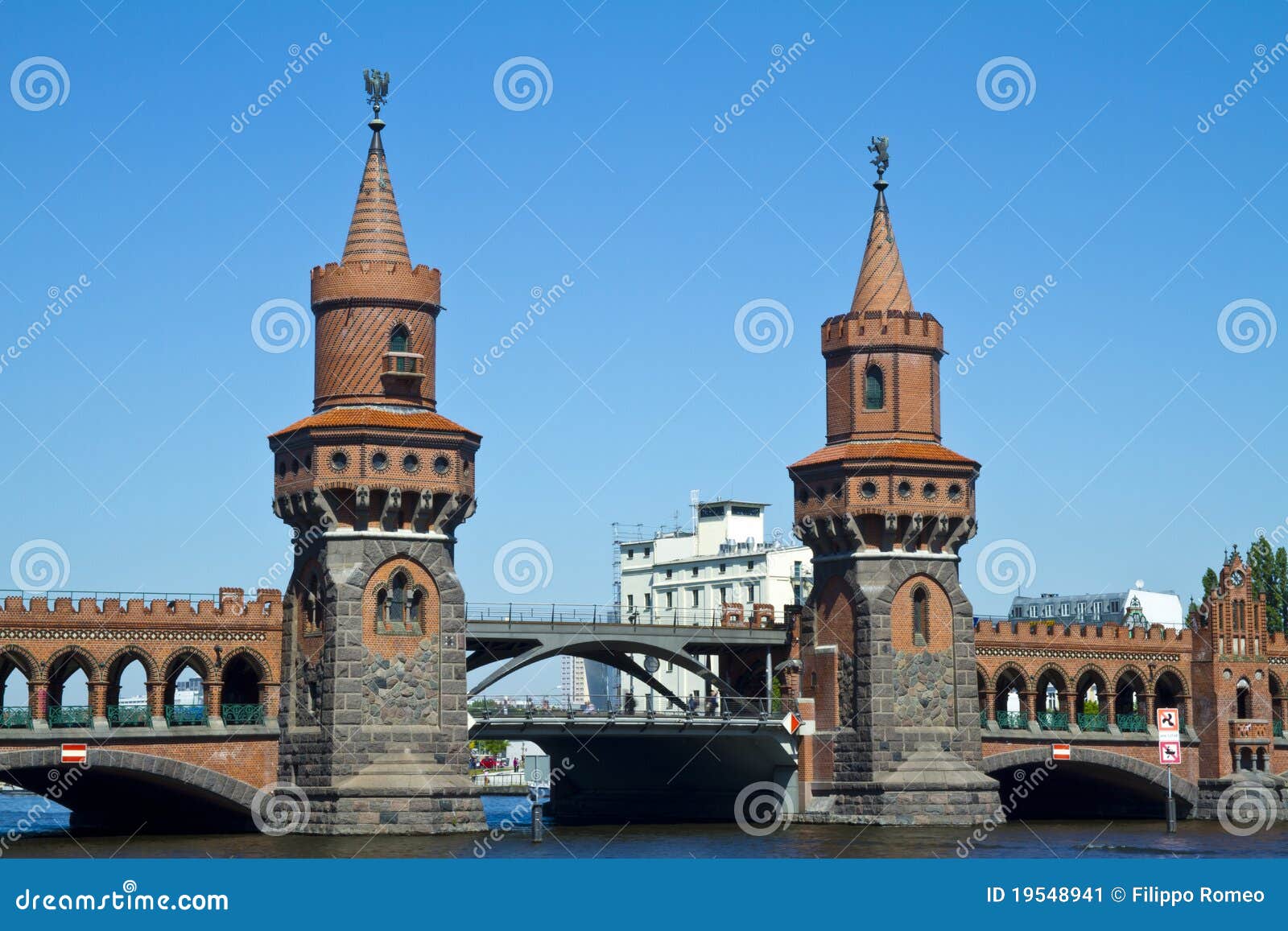 Berlin Oberbaum bridge stock image. Image of journey - 19548941
