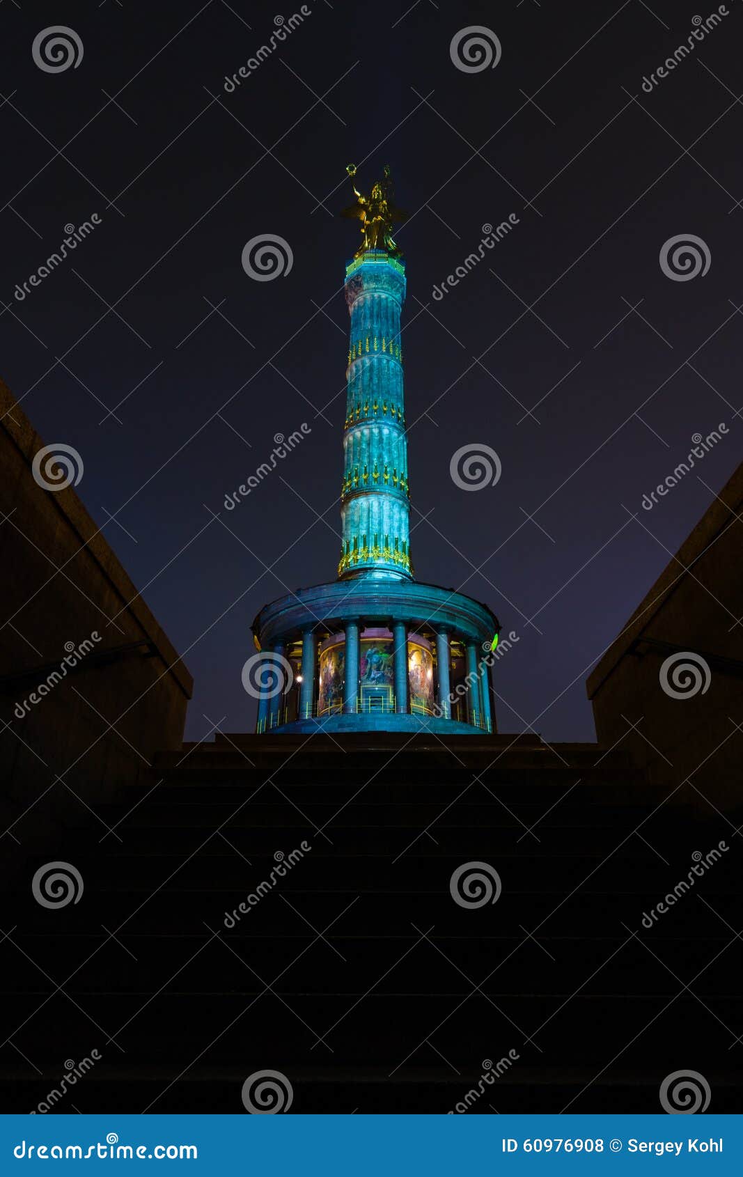 Berlin Victory Column Nell'illuminazione Originale Fotografia Stock ...