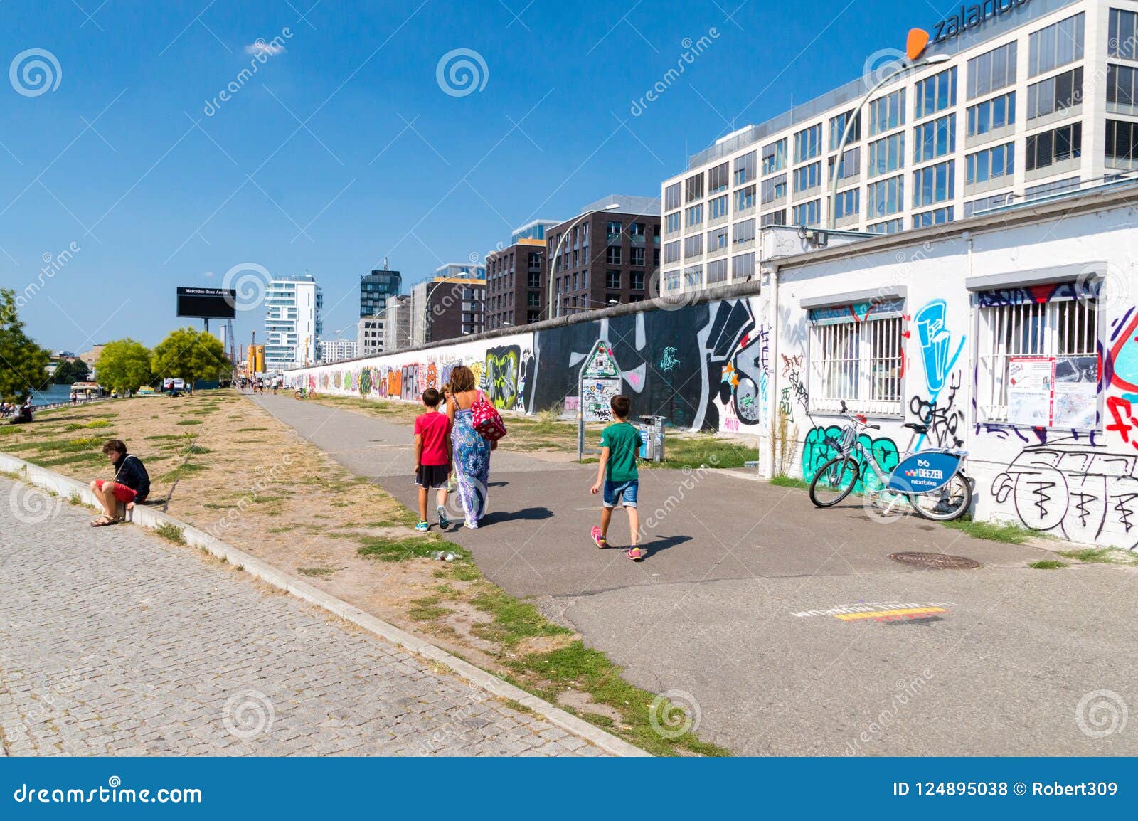 Berlin Wall from Sprewa River. Editorial Stock Photo - Image of west ...