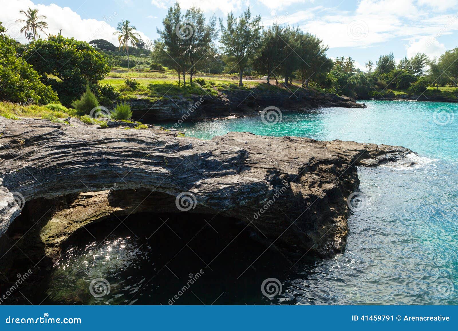 Bermuda Rock Formation stock image. Image of nature, cove - 41459791