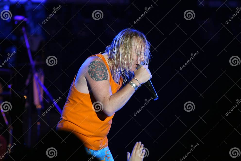 Bernie Shaw editorial photo. Image of stage, musician - 28632016