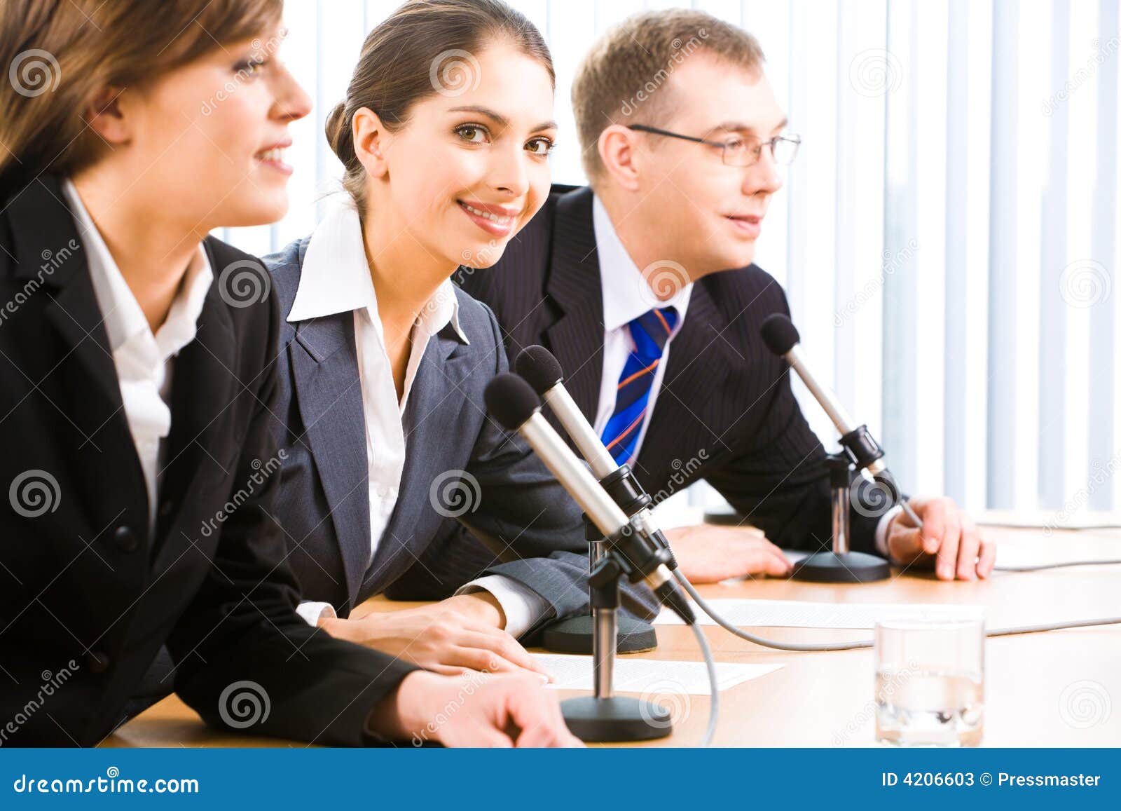 Beroeps stock afbeelding. Image of professioneel, uitvoerend - 4206603