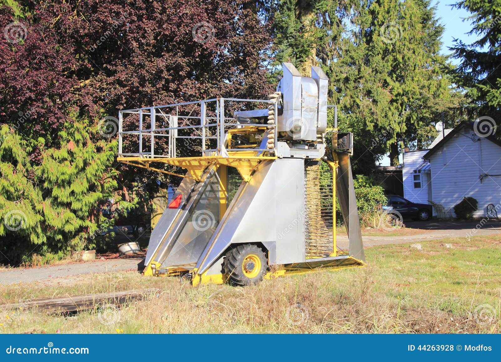 Berry Picking Machine stock photo. Image of outdoor, pick - 44263928