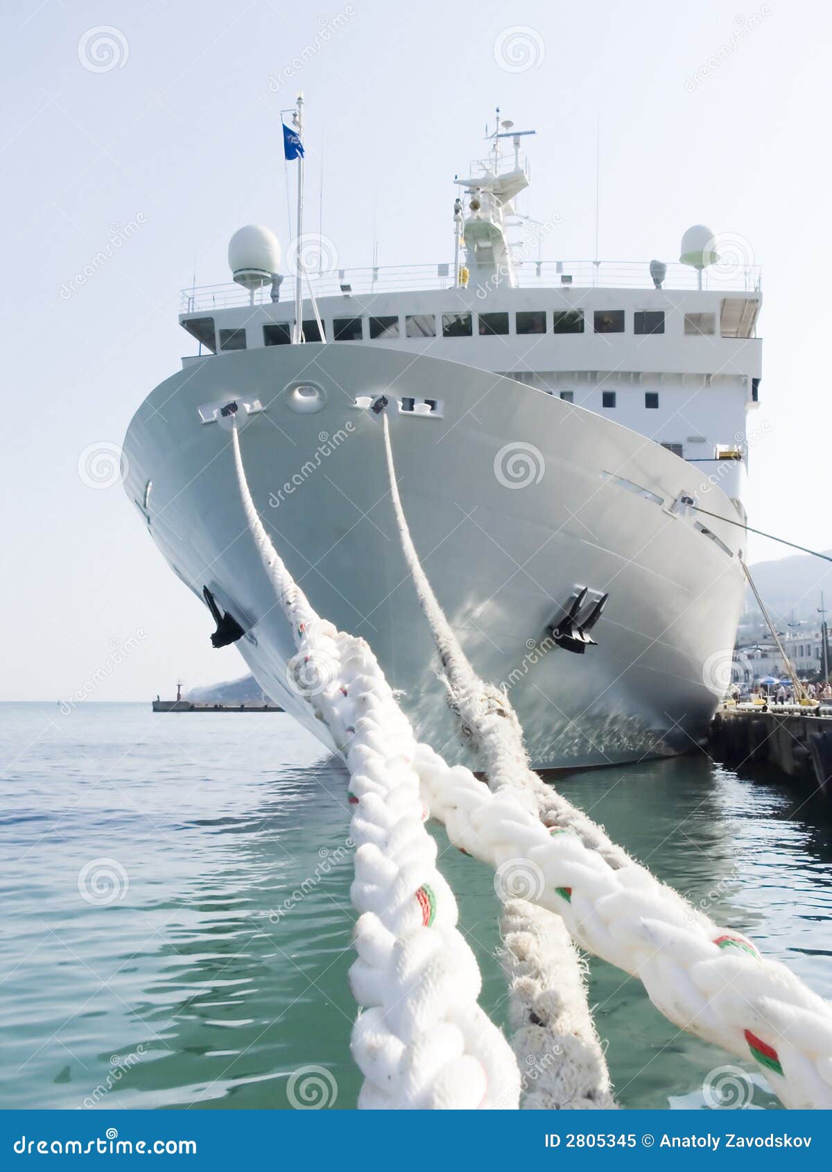 Berthing ropes stock image. Image of lines, harbor, secure - 2805345