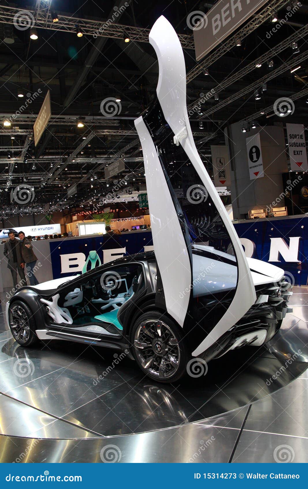 Bertone Pandion Concept Car Editorial Stock Photo - Image of concept ...