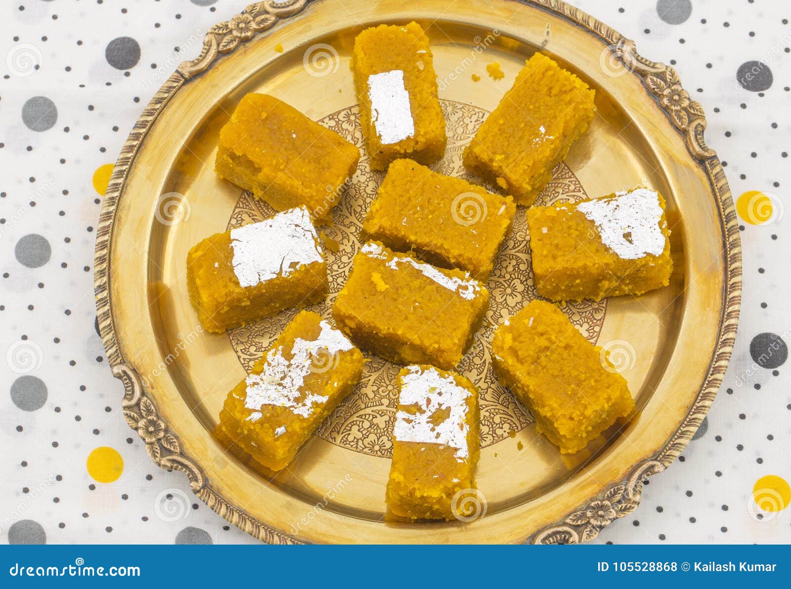 Besan Chakki photo stock. Image du mangez, teatime, manger - 105528868