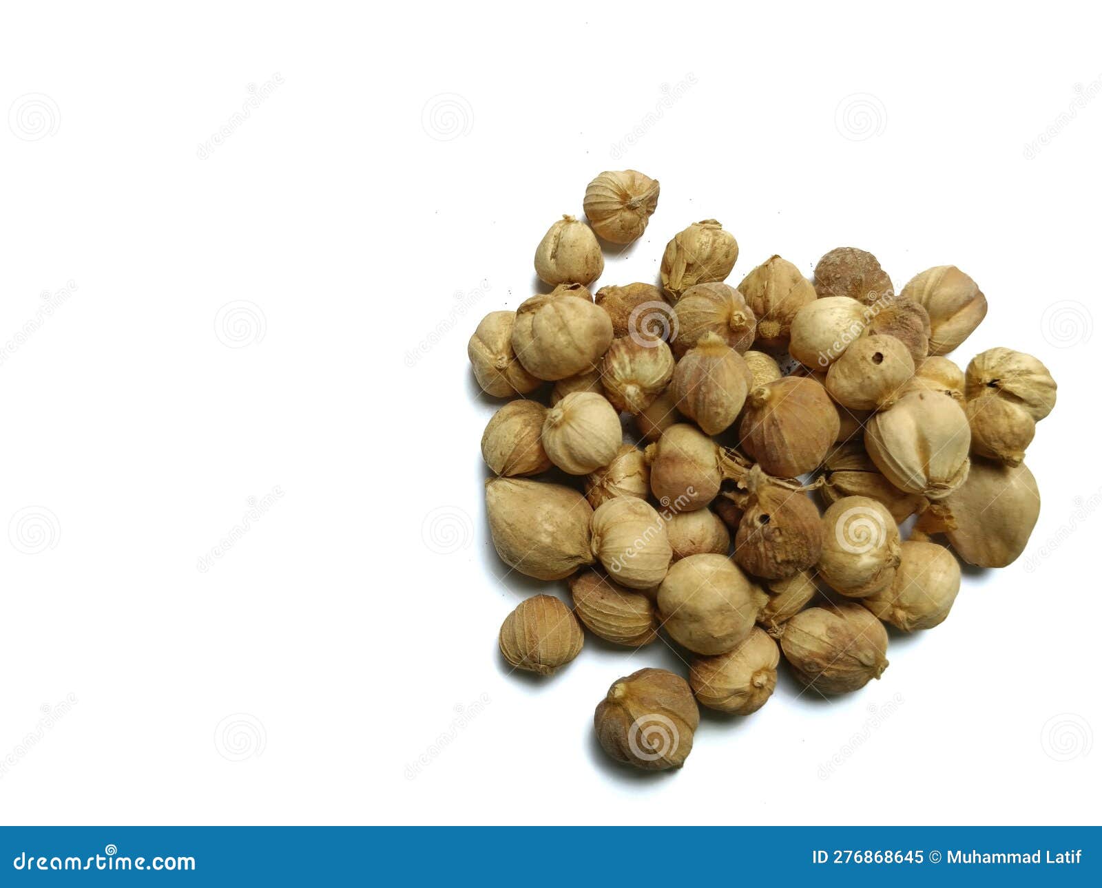 Best Cardamom Or Siam Cardamom Fruits Isolated On White Background.top ...