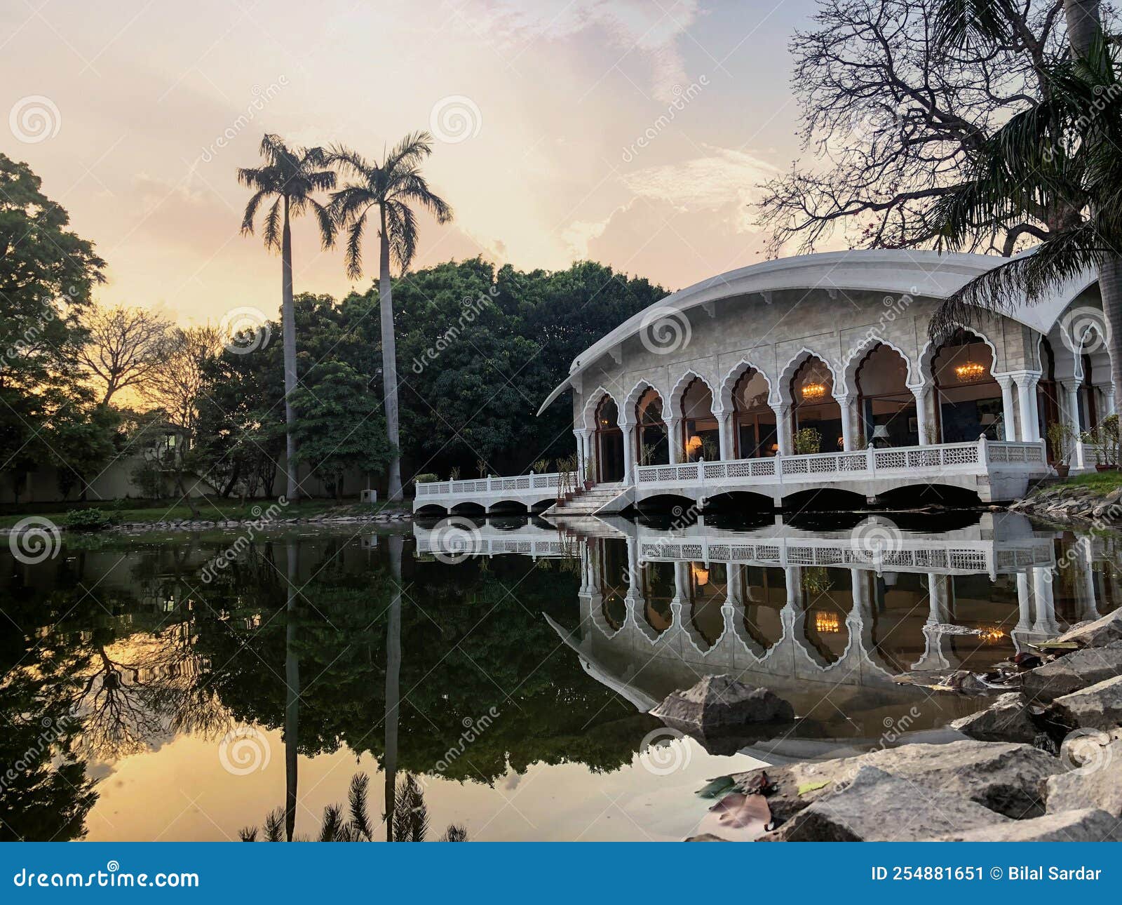 Best Location for Pre-wedding Photo Shoot Stock Image - Image of ...