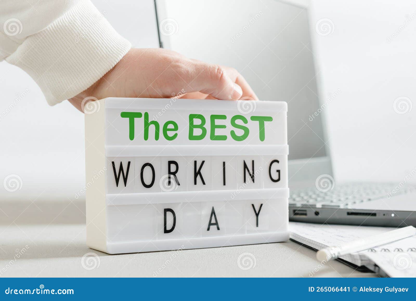 The Best Working Day. a Concept for Employees and Their Working Hours ...