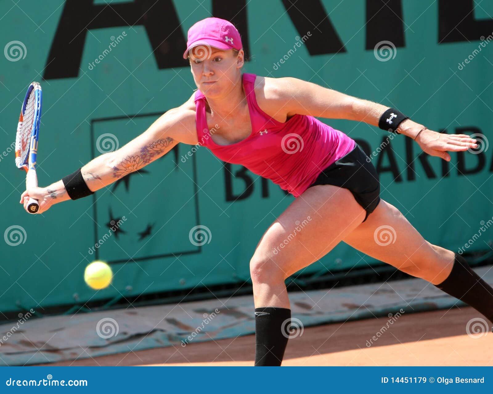Bethanie MATTEK-SANDS (los E.E.U.U.) En Roland Garros 2010 Imagen de ...
