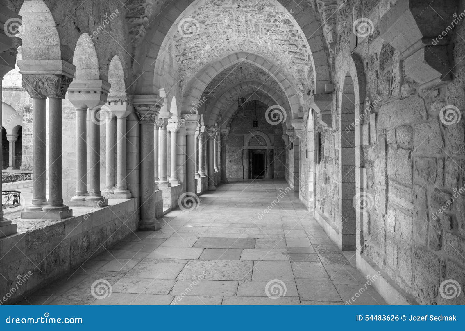 Bethlehem - Der Gotische Korridor Des Atriums an Kirche St. Catharine ...