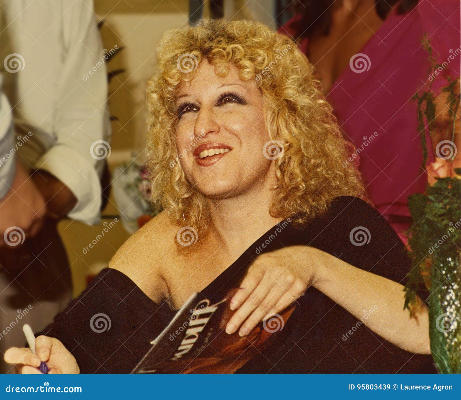 Bette Midler redaktionelles stockbild. Bild von verzaubern - 95803439