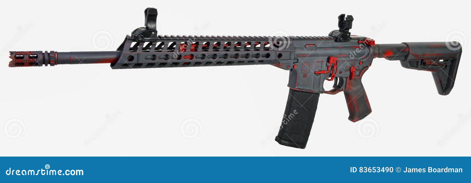 Beunruhigtes Grau AR15 Mit Roter Basis Und Kontrollen Mit Einem 30. Mag ...