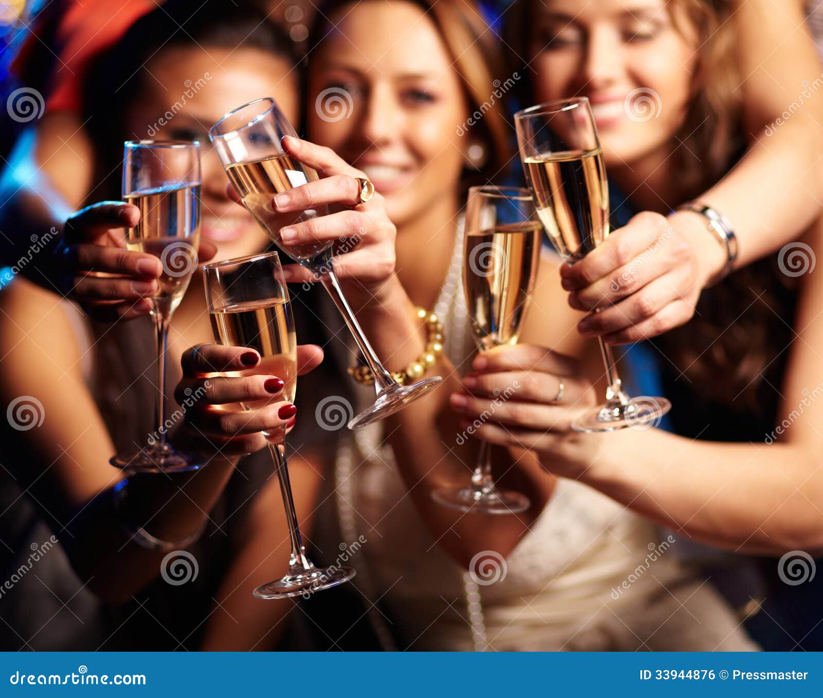 Beva fotografia stock. Immagine di evento, svago, randello - 33944876