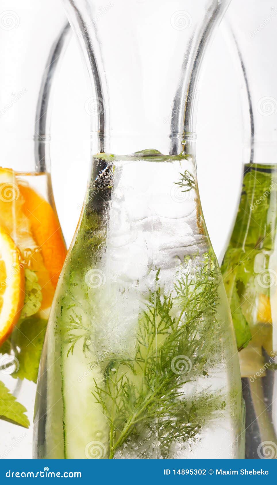 Bevanda di estate fotografia stock. Immagine di bottiglia - 14895302