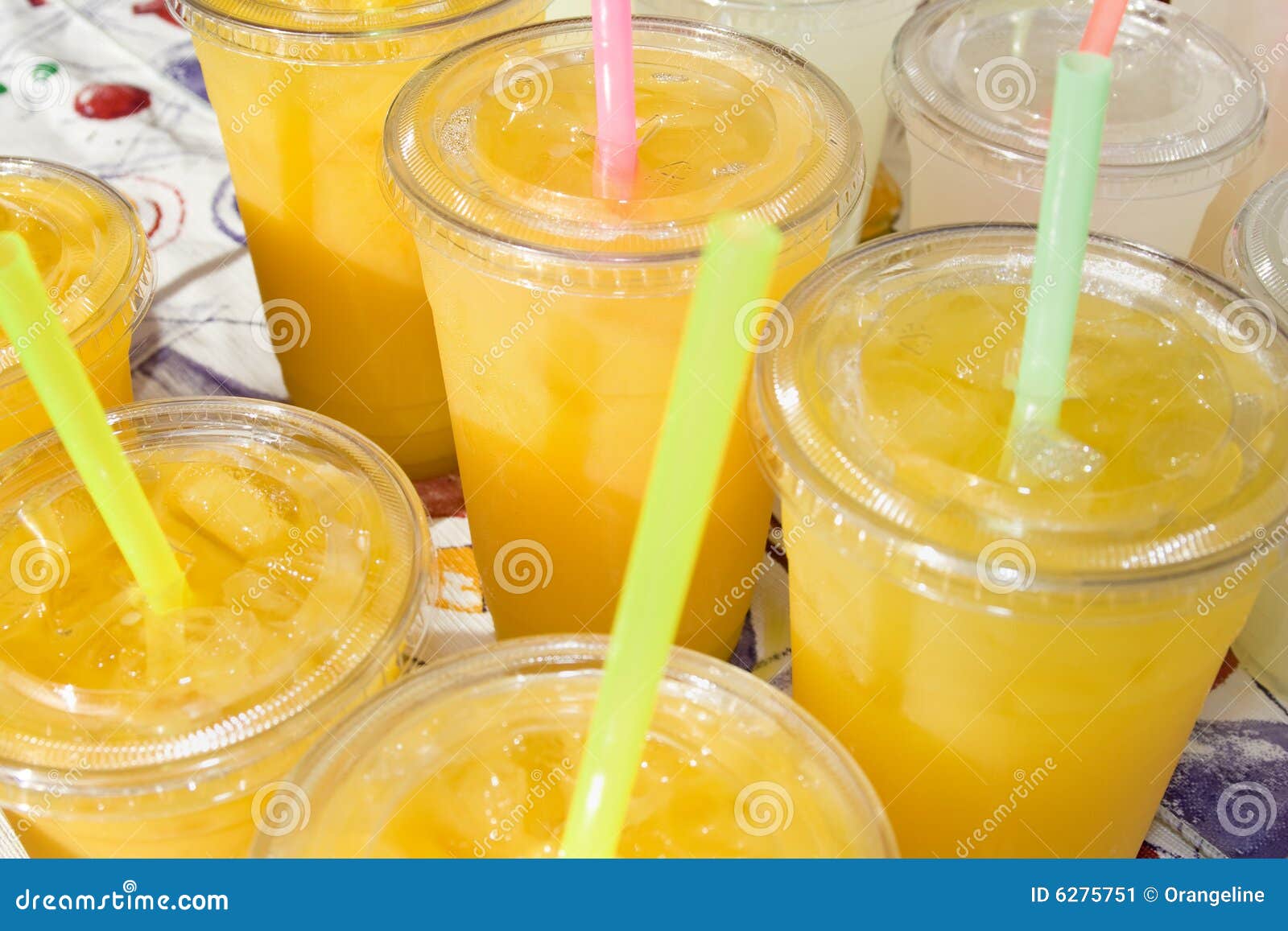 Bevande immagine stock. Immagine di arancione, ghiaccio - 6275751