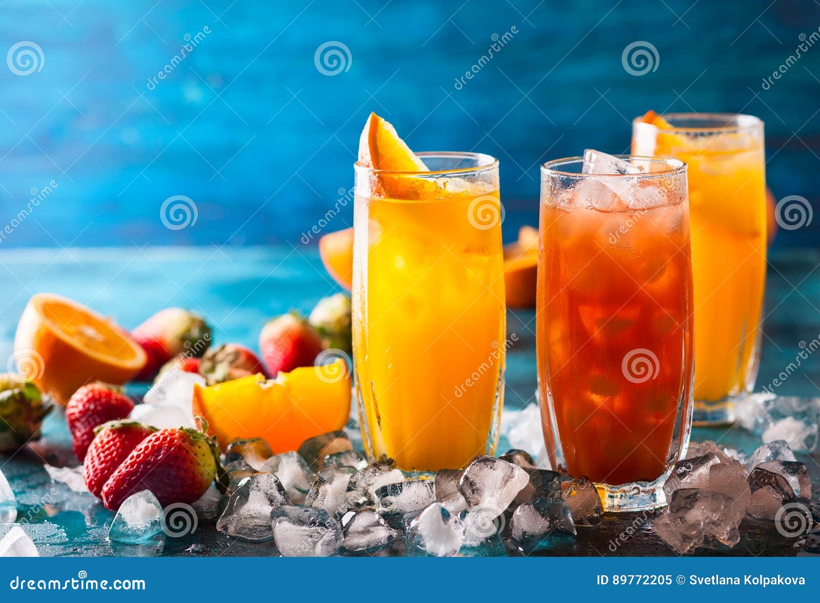 Bevande Di Frutta Di Estate Immagine Stock - Immagine di aperitivo ...