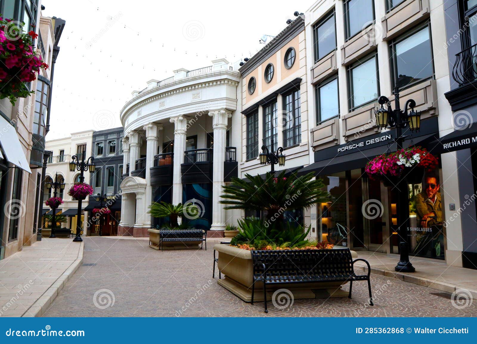 Beverly Hills, California: Two Rodeo Drive Editorial Stock Photo ...