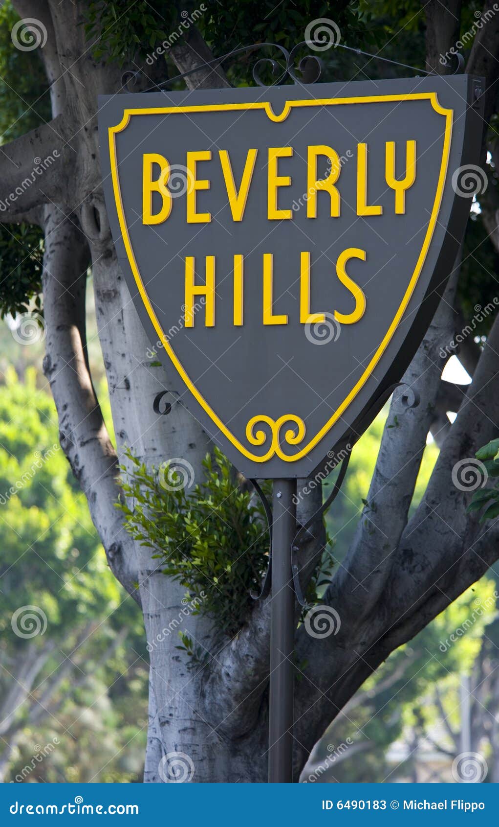 Beverly Hills Sign editorial stock photo. Image of brown - 6490183