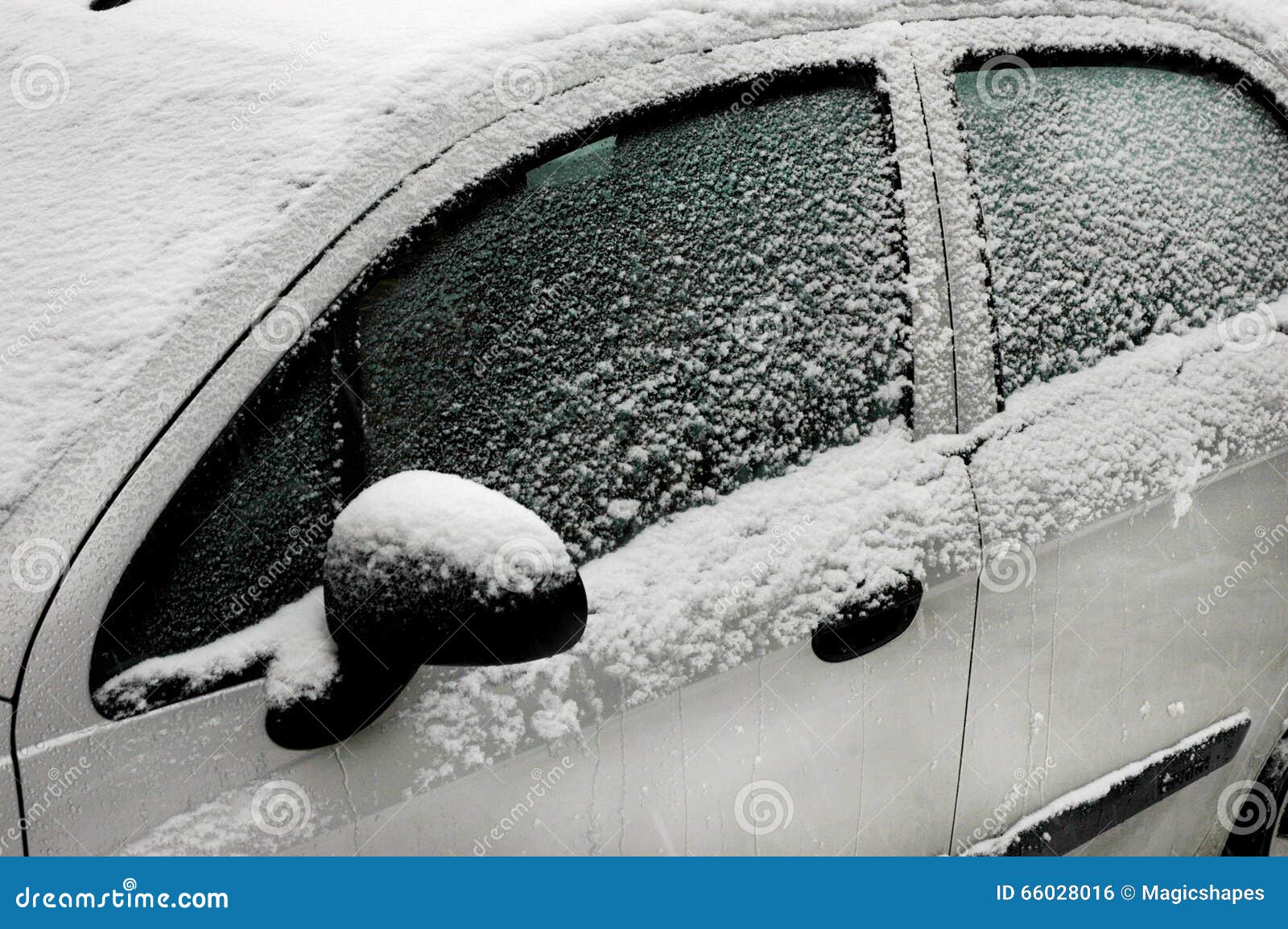 Bevroren Auto Tijdens Sterke Vorst Stock Foto - Image of heet ...