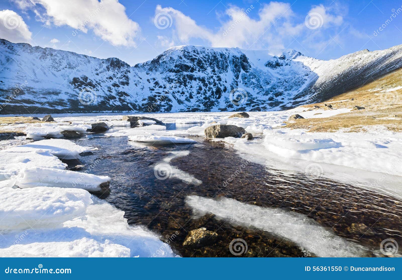 Bevroren Rivier, Meerdistrict, Het UK Stock Foto - Image of blauw, meer ...