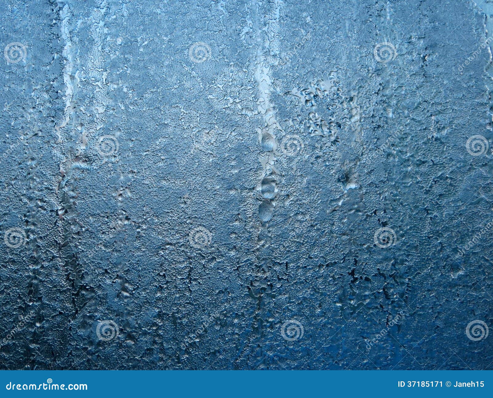 Bevroren Water Op Glasvenster Stock Afbeelding - Image of leeg, vers ...