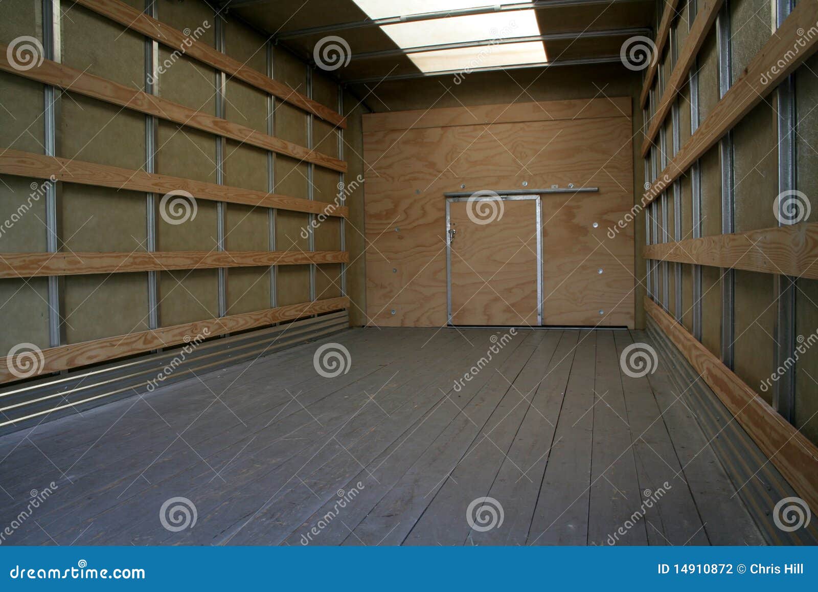 Beweglicher LKW-Innenraum stockfoto. Bild von halb, innere - 14910872