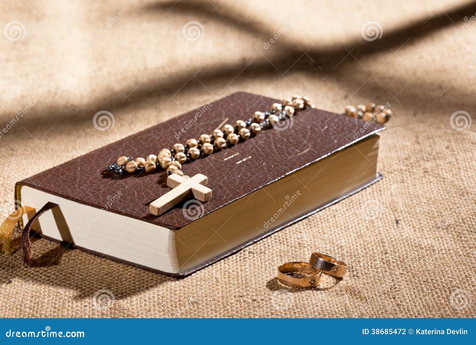 Bibble And Cross Royalty-Free Stock Photo | CartoonDealer.com #38685105