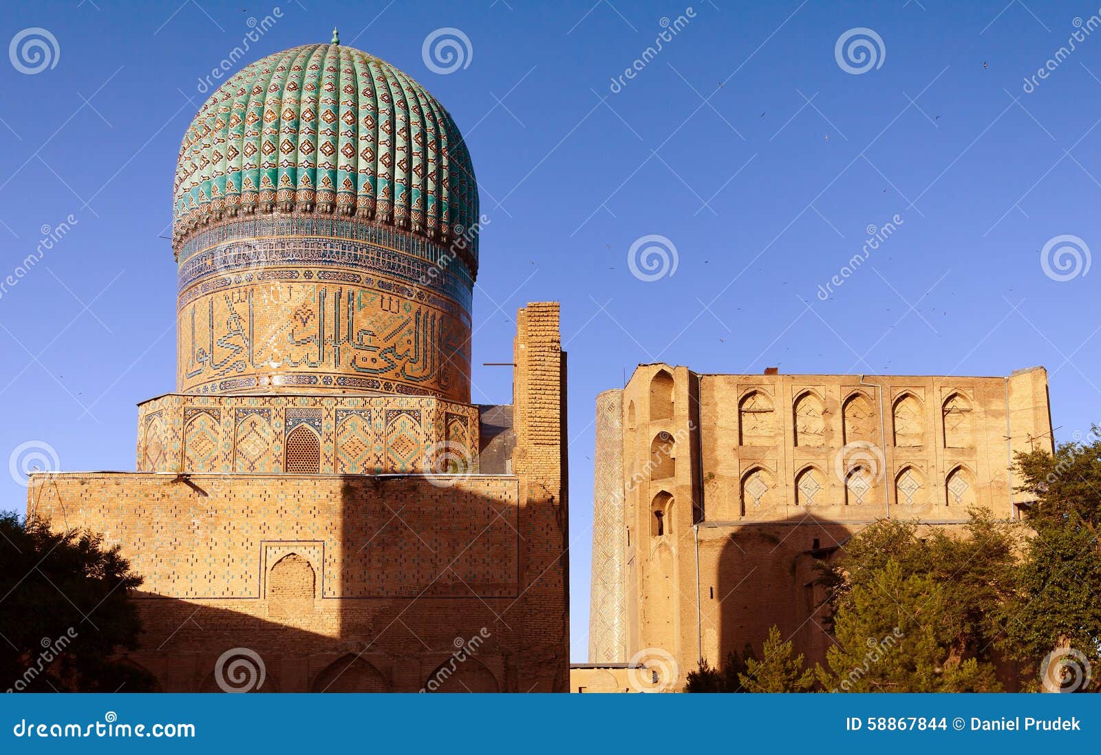 Bibi-Khanym Mosque - Registan - Samarkand - Uzbekistan Stock Photo ...