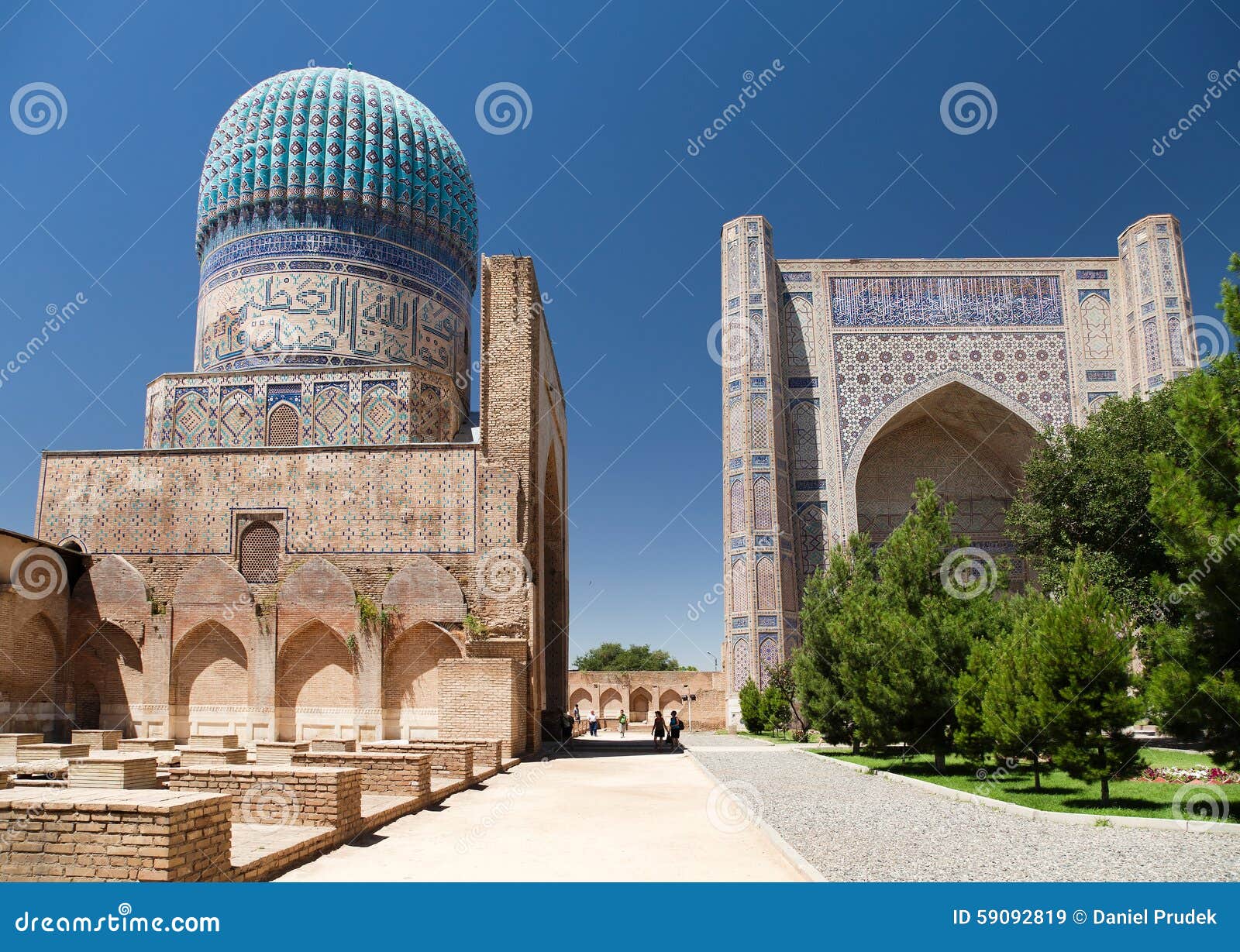 Bibi-Khanym Mosque - Registan - Samarkand - Uzbekistan Stock Image ...