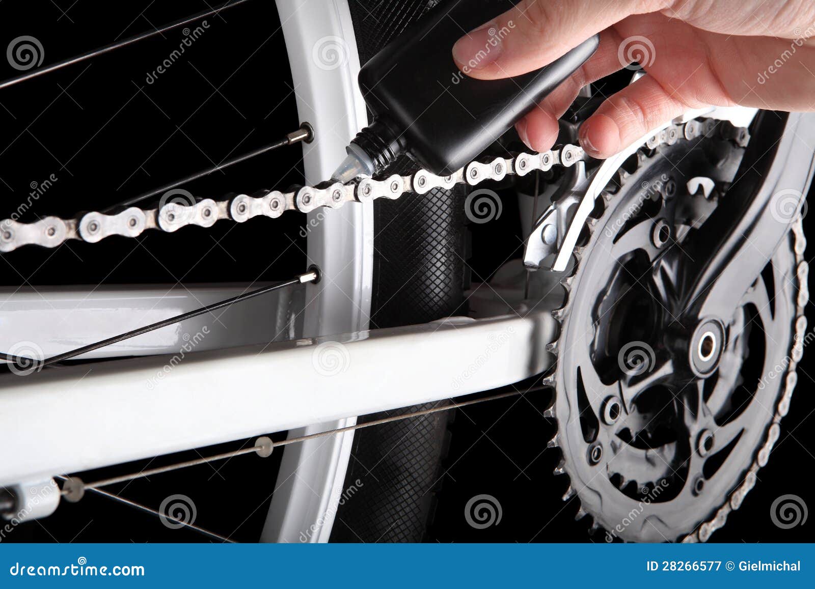 Bicycle chain oiling stock image. Image of chain, crank - 28266577