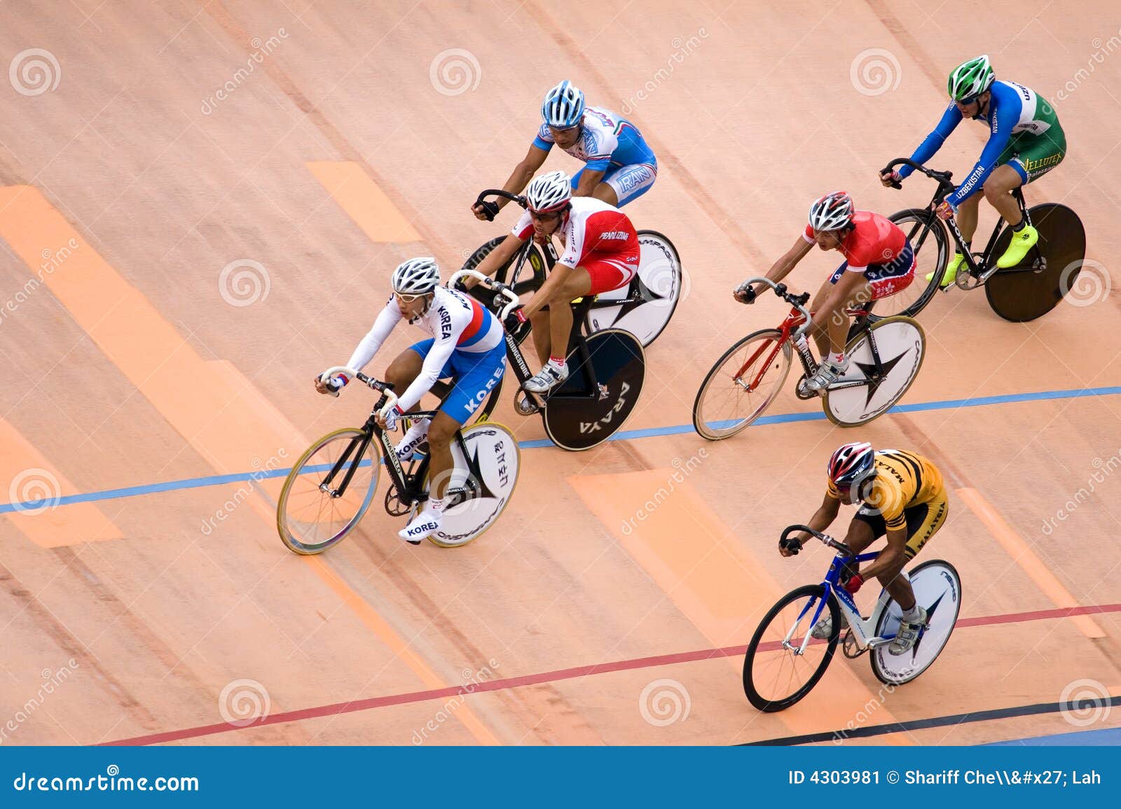 Bicycle Race editorial photo. Image of champion, bicycle - 4303981