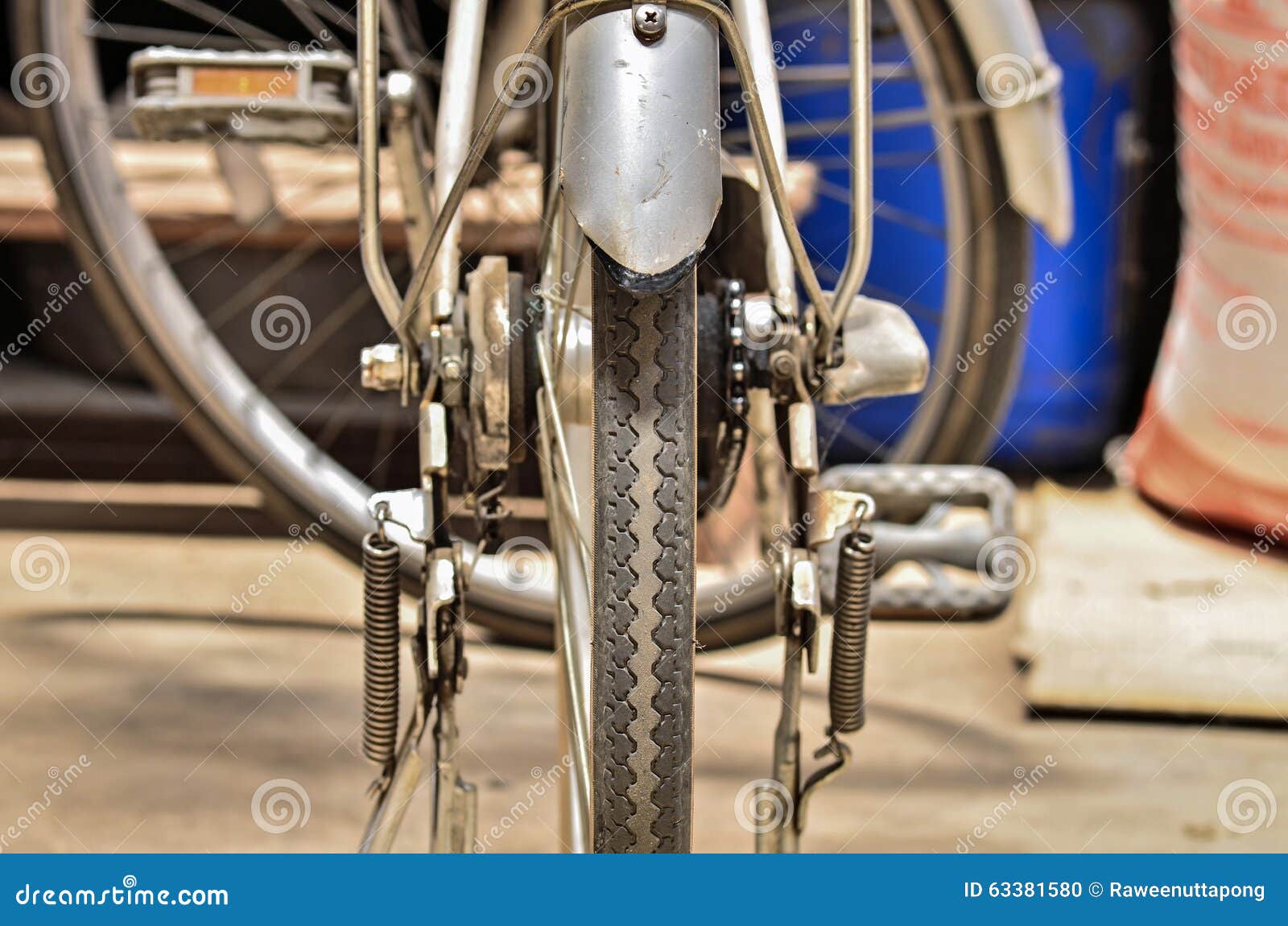 Bicycle rear wheel stock photo. Image of metal, iron - 63381580